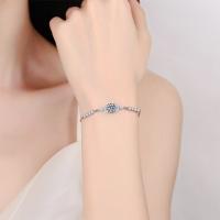 China 925 Silver Moissanite Link Bracelet 16-18cm Sparkling Chain Bracelet for Women for sale