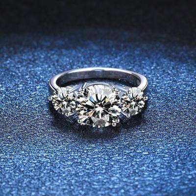 China 925 Silver Three Stone Moissanite Engagement Ring 5-7cm Size Durable Elegant Jewelry for sale