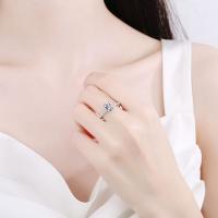 China 925 Sterling Silver Moissanite Baguette Ring 5-7cm Unique Fine Jewelry for sale