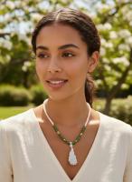 China Natural Pearl and Jade Pendant Necklace 62cm Classic Elegance Jewelry for sale