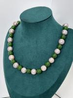 China Natural Pink Round Freshwater Pearl Necklace 12-12.5mm with Hetian Jade 41-42cm for sale
