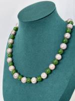 China Natural Pink Round Freshwater Pearl Necklace 12-12.5mm with Hetian Jade 41-42cm for sale