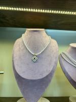 China Adjustable Freshwater Pearl Necklace 18K Gold Clasp Four Leaf Clover Pendant 8mm for sale