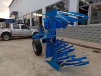 China Variable Width Hydraulic Reversible Plough with Smooth Hydraulic Reversing Unit for Deep Soil Preparation and Residue Burial for sale