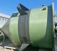 China Vertical FRP Pressure Vessel Tank 3mm-12mm Fiberglass Water Storage Tank Chemical Resistant for sale