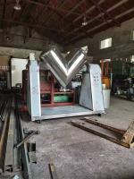 China High Precision Blending Mixing Equipment Machine Pharmaceutical V Type Powder Mixer for sale