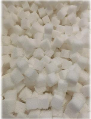 China Porous Gel Water Treatment Filler Cubic Shape 380000 M/m³ Specific Surface Area for Nitrification for sale