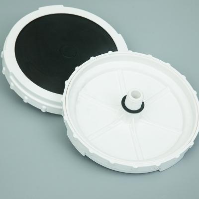 China 3500-8000 Holes Fine Bubble Disc Diffuser For Wastewater Treatment Plant for sale