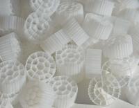 China MBBR Biofilm Carrier for Wastewater Treatment HDPE pH 5-15 Surface >500m2/m3 for sale