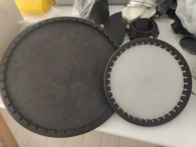 China EPDM Fine Bubble Aeration Disc Diffuser 9 inch 12 inch 3/4 NPT SOTE 31-59 Percent for sale
