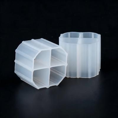 China HDPE MBBR Wastewater Treatment Filter Media Biofilm Carrier 800 m²/m³ Surface Area for Latin American Plants for sale
