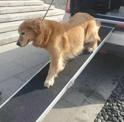 China Aluminium Non-Slip Ladder Folding Animal Ramp Dog Ramp for sale