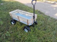 China OEM Kids Wooden Beach Cart Pull Cart Wagon Enclosed Structure for sale