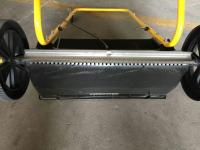 China Garden Manual Fertilizer Spreader Salt And Seed Spreader TC2032B for sale