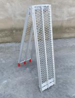 China Heavy Duty Aluminum Loading Ramps In Various Lengths For Easy Cargo Handling for sale