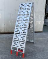 China Loading And Unloading Aluminum Motorcycle Ramp Assembly Rectangular Shaped for sale