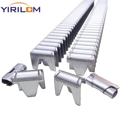 China Galvanized Zinc Mattress Clip with 22mm Crown and 6000pcs/cnt Packing for Mattress Spring Assembly for sale