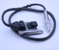 China 8982313911 5WK96731A NOx Sensor 12V For Isuzu for sale