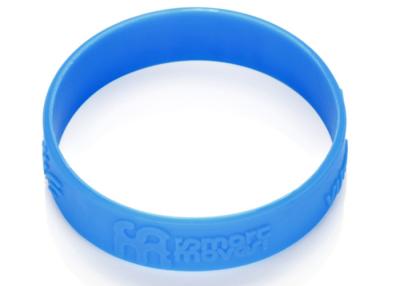China Lettering Raised Pure Color Friendship Custom Silicone Rubber Wristbands for sale