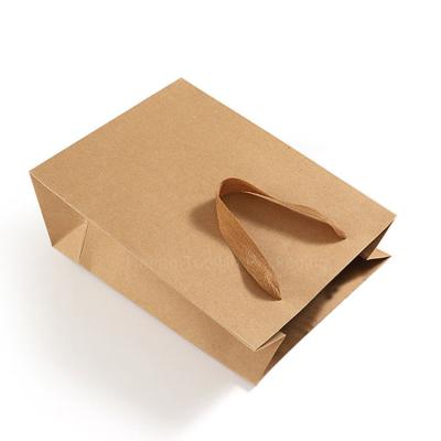 China Customized Color Paper Gift Bags for Accepting Customized Specifications for sale