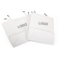 China Customized Color Paper Gift Bags for Accepting Customized Specifications for sale