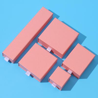 China Toowin Mini Necklace Bracelet Gift Jewelry Packaging Paper Box with Bow Ribbon 5x5x3.5cm for sale