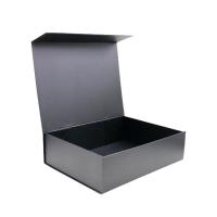 China Custom 500ml Magnetic Gift Box with Varnishing and Paper Tray for Food Packaging for sale