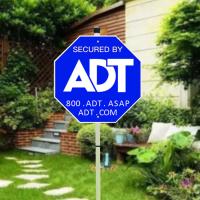 China Custom Reflective Caution Warning Traffic Sign 25x25cm Aluminum for Healthcare Institutes for sale