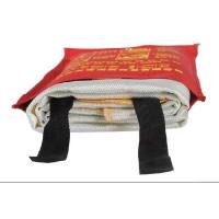 China Non Toxic Emergency Fire Blanket 1.5x1.5m Fire Resistant Blanket For F Class Fires for sale