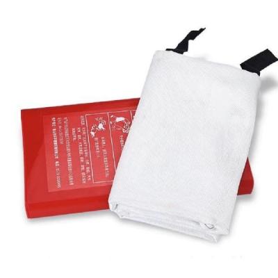 China Non Toxic Emergency Fire Blanket 1.5x1.5m Fire Resistant Blanket For F Class Fires for sale