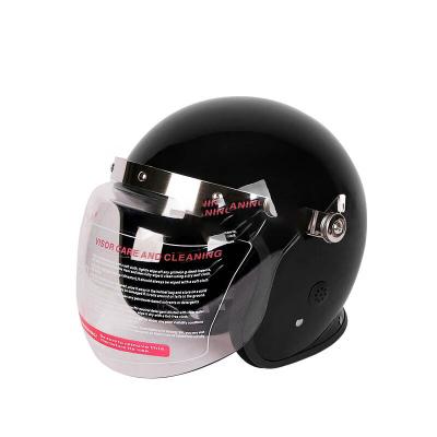 China Lightweight Anti Riot Helmet With Fog Resistant PC Visor 88.2J Penetration Resistance for sale