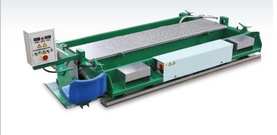 China 8.6kw 2500mm Running Track Paver Machine For Cushion Mat Construction for sale