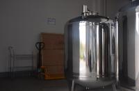 China Hot Water Sealed Storage Tank SS316 500-6000L for RO Water Treatment System for sale