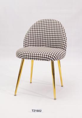 China Foam Seat Leisure Lounge Chairs 4 Solid Wood Legs 89cm Height Side Chair for sale