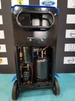 China Flushing 5.4m³/H 750W Car Refrigerant Recovery Machine for sale
