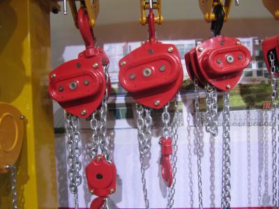 China 1 - 30 Ton Capacity Building Lifting Tools Chain Block Manual Chain Hoist for sale