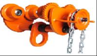 China Manual Chains Geared Trolley Hoist 0.5-5 Ton Capacity with Anti-Collision Design for I-Beam Rail Systems for sale