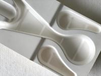China Thermoformed Wet Press Molded Pulp Packaging - Custom Size White Protective Inserts with 100% Recyclable Fiber for sale