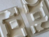 China Biodegradable Molded Pulp Food Packaging 1.0mm Thickness Smooth Surface Renewable Fiber Trays for sale
