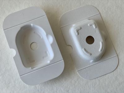 China Wet Press Molded Pulp Packaging with 0.8mm Thickness and Living Hinge for Protective Trays for sale