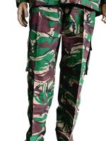China Tactical Forest Combat Uniform Woodland Camo With MOLLE and IR Reduction For Gabon for sale