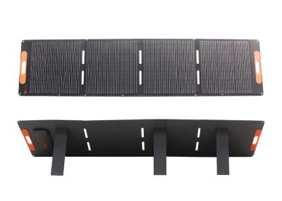 China IP65 Waterproof 200W Portable Folding Solar Panel with ETFE Coating - 585×2195mm Open Size, 9.5kg Weight for sale