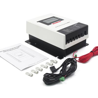 China IP32 DC-DC MPPT Solar Charger 30A 400W 12/24V for Caravans and Marine Applications for sale