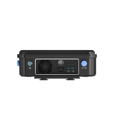 China 2000W Portable Solar Generator with 12V 15A Output and Optional External Battery Pack for sale