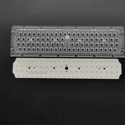 China 50-60W Optical LED Lens for Street Light Retrofit Kits with 252x70mm Size and 136x78° Beam Angle for sale