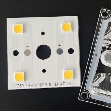 China Waterproof 5050 SMD LED Street Light Module 10W-15W with Aluminum PCB and PC Lens for sale