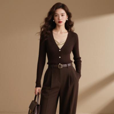 China Casual Polyester Clothing Fabric 85% Polyester 15% Copper Ammonia Loose Fabric 114GSM for sale