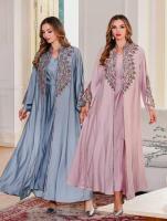 China SMT147/SMT145 Middle Eastern Modest Wear Floral Embroidered Robe & Dress Two-Piece Set/V-Neck Maxi Abaya for sale