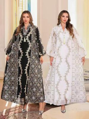 China SMT140  Middle Eastern Modest Wear Gold Totem Embroidered Stand Collar Abaya for sale