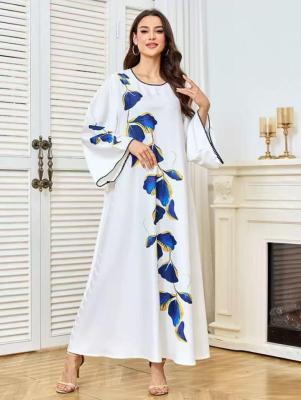China MT522 Middle Eastern Modest Wear White & Blue Petal Print Bell-Sleeve Abaya for sale